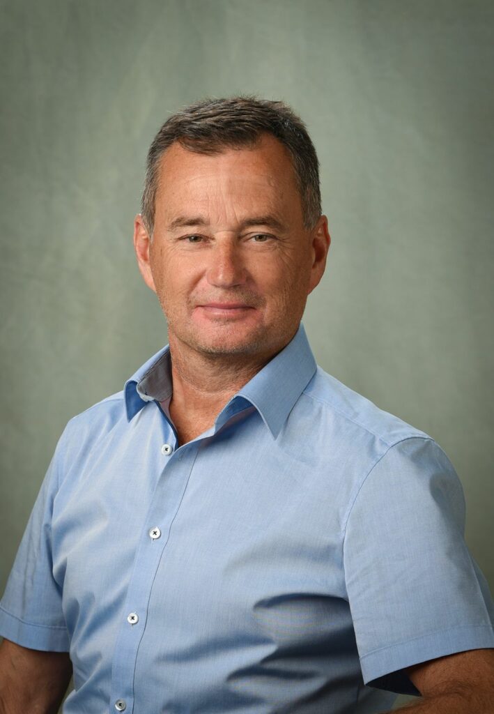 Team- Viele Hände helfen zusammen | LFS Gießhübl